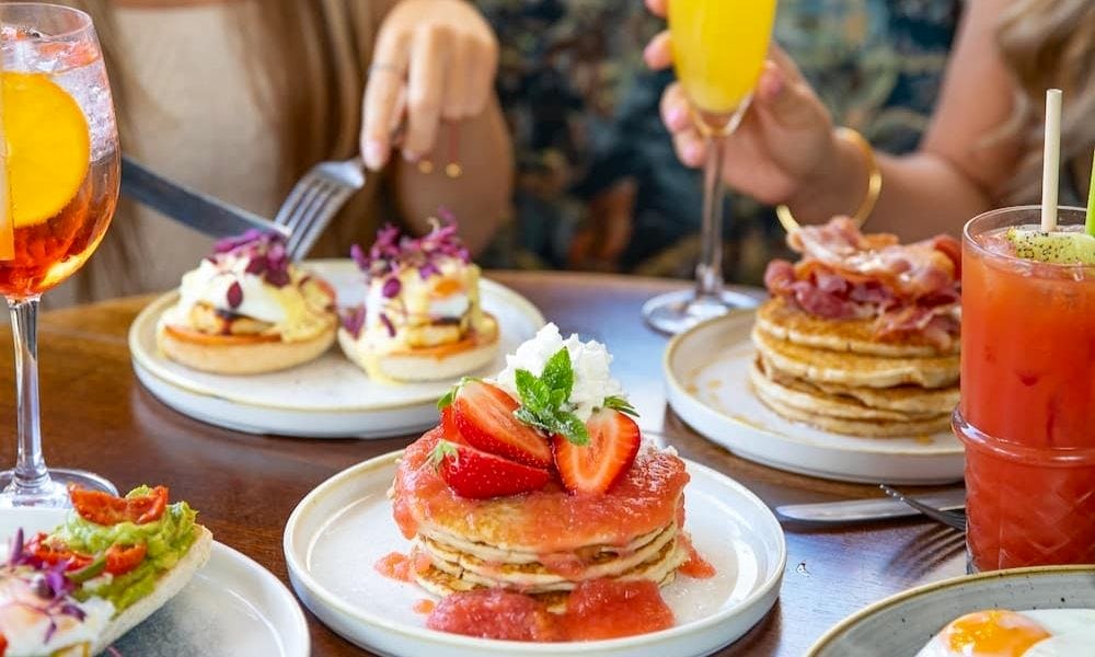 Advice on picking the best restaurants while on vacation - The Best Tour